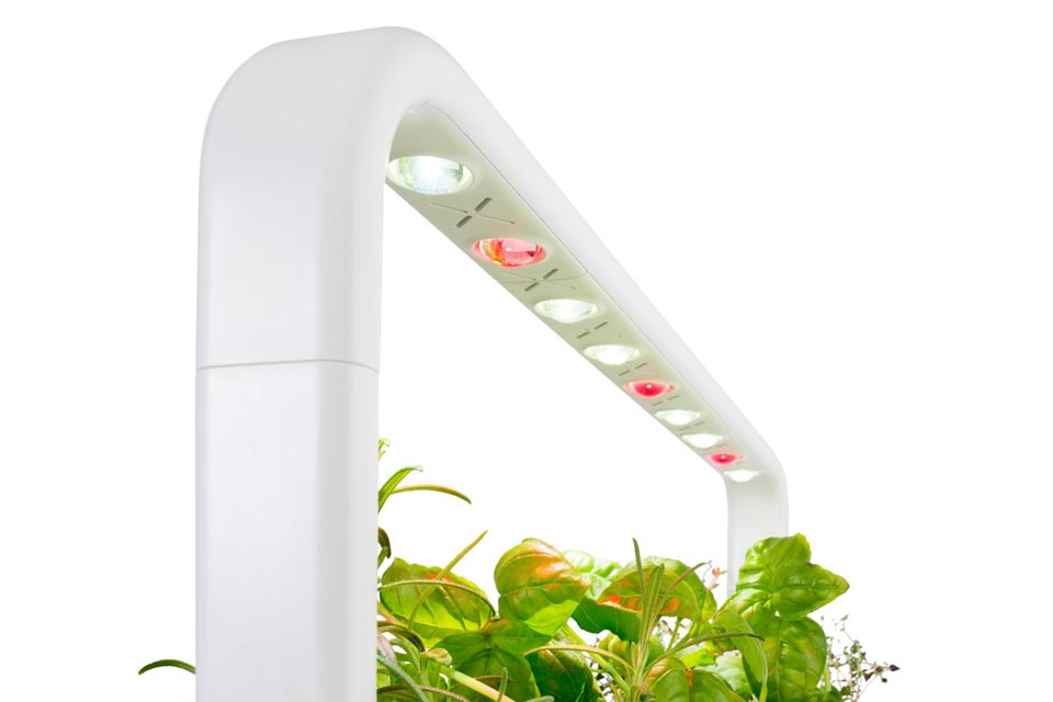 The Smart Garden 9 indoor gardening system | Click & Grow